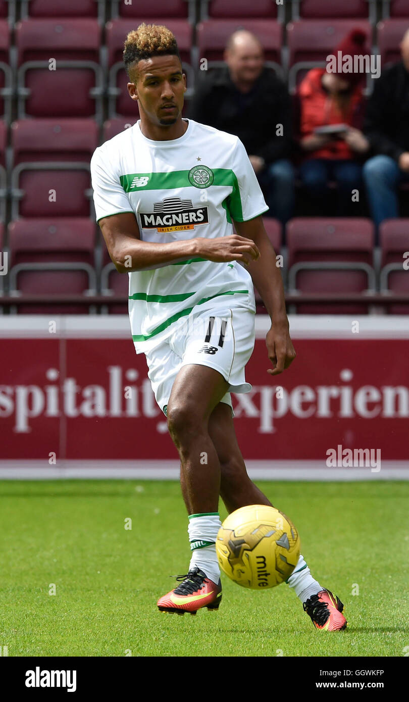 Signing scott sinclair hi-res stock photography and images - Alamy