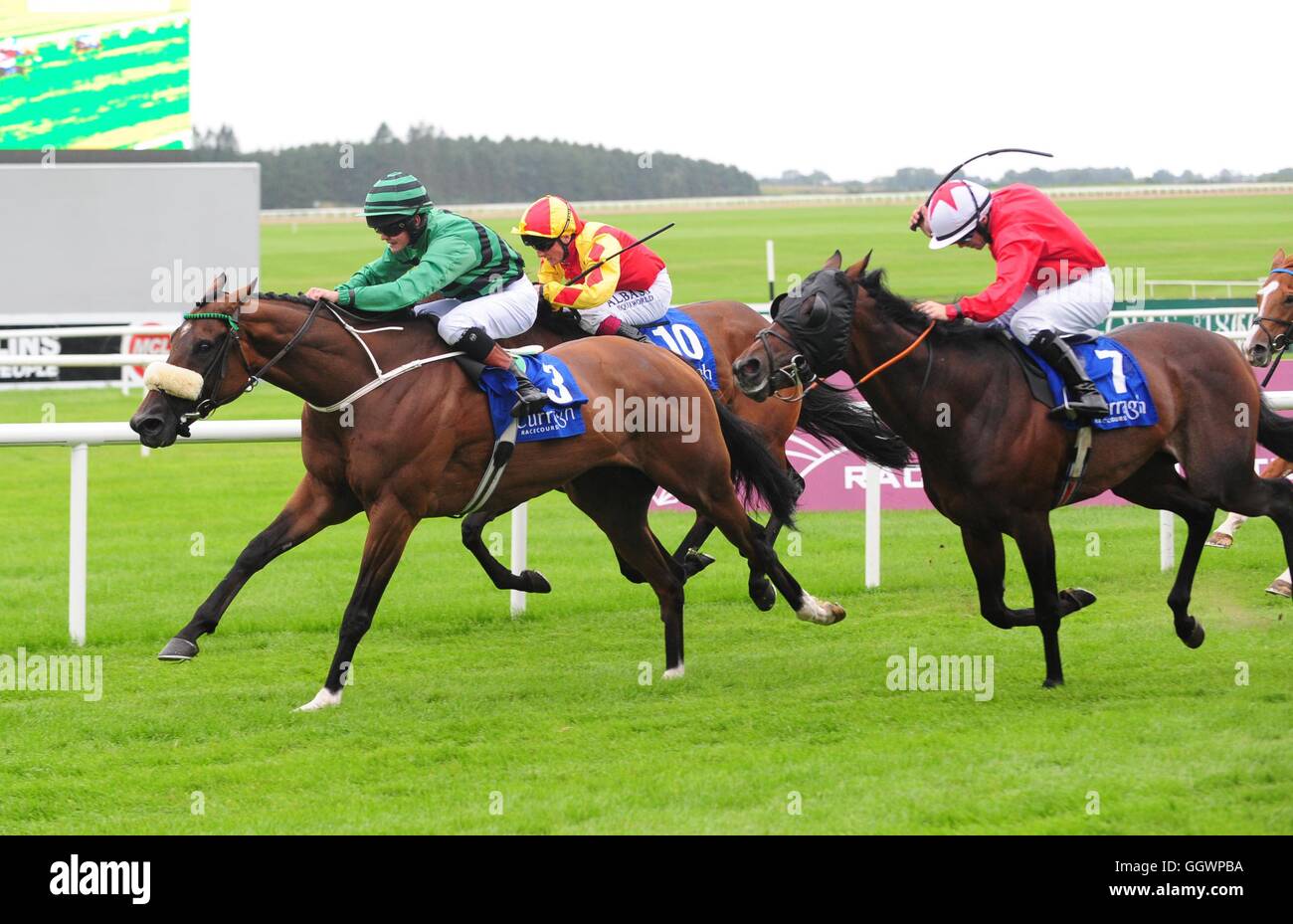 Robert smithers hi-res stock photography and images - Alamy