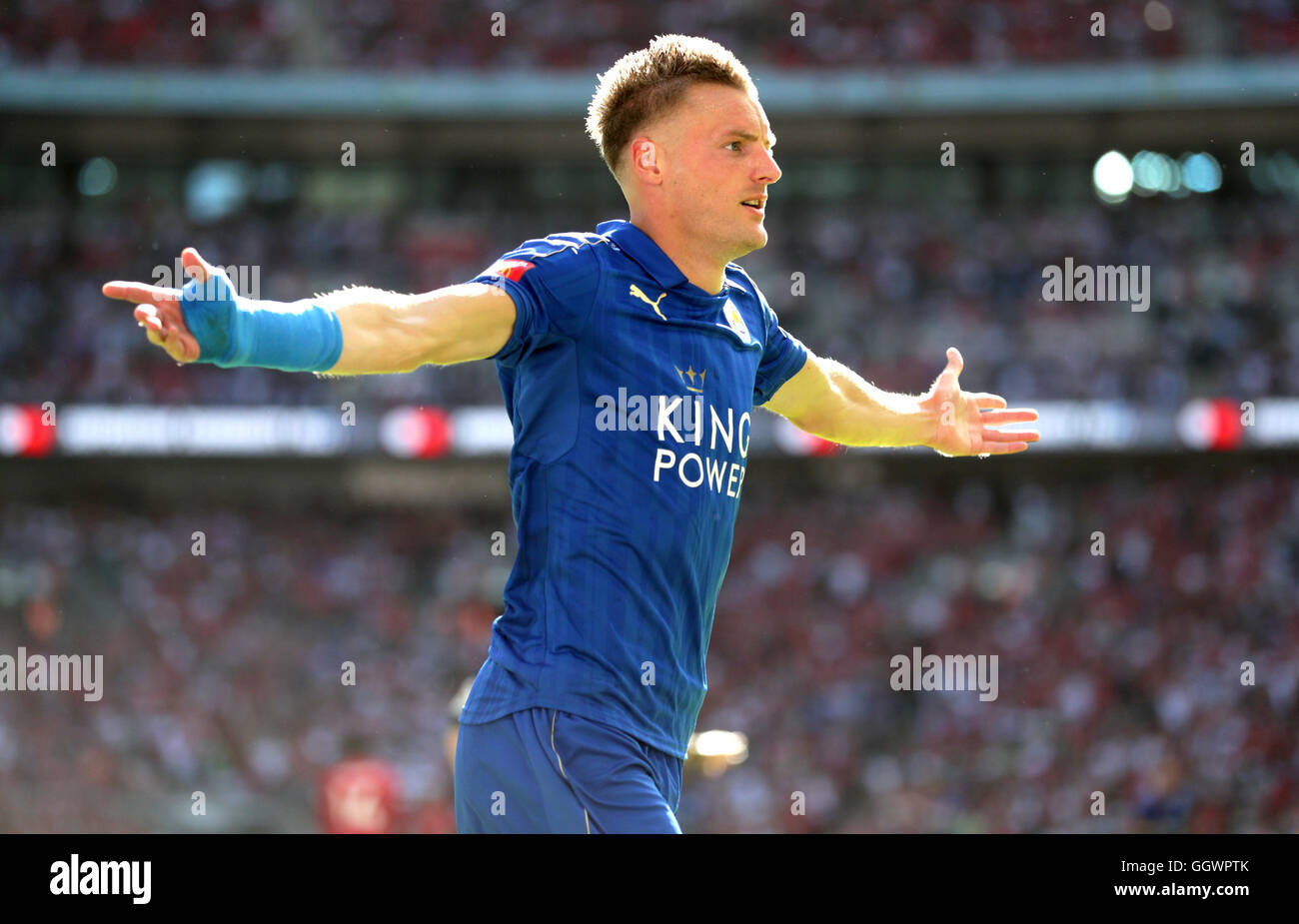Leicester City's Jamie Vardy celebrates scoring his side's first goal ...