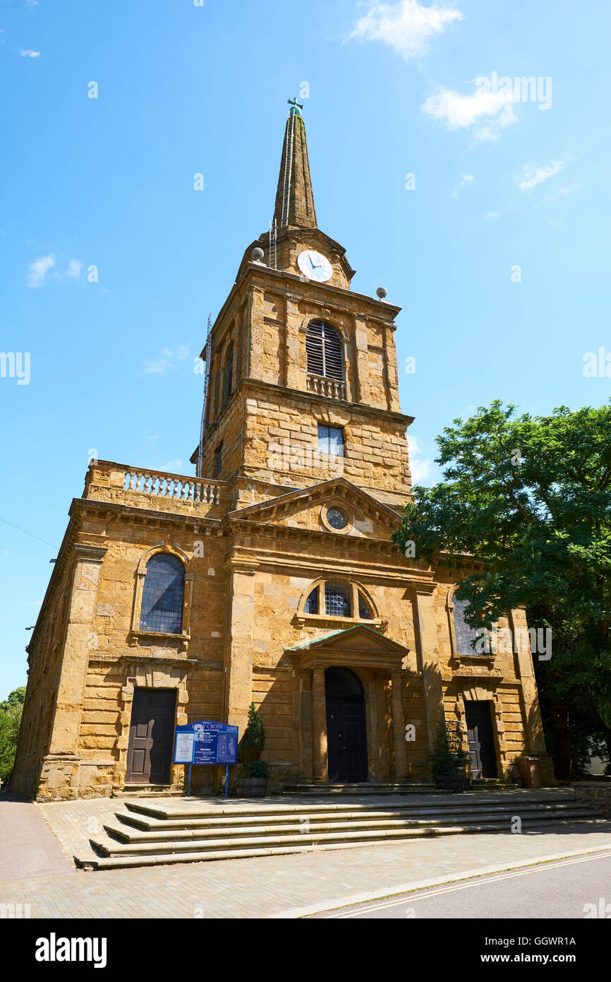 Holy cross church daventry hi-res stock photography and images - Alamy
