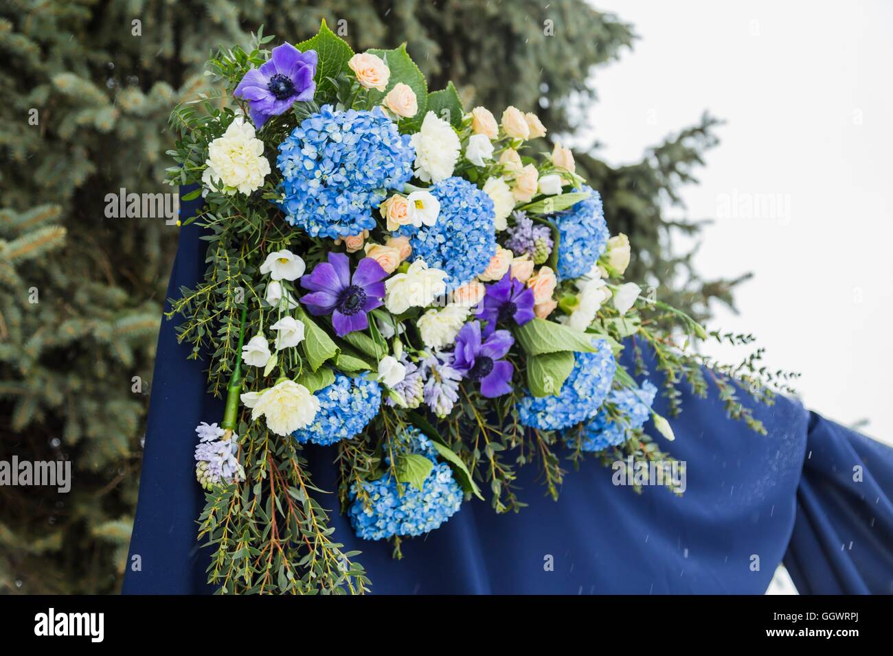 Beautiful wedding arch for marriage Stock Photo - Alamy