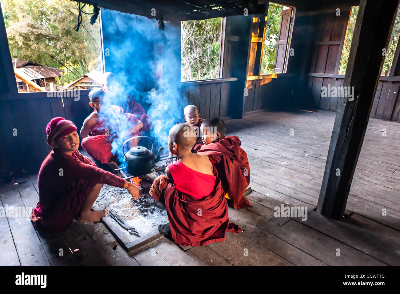 Monks fire hi-res stock photography and images - Alamy