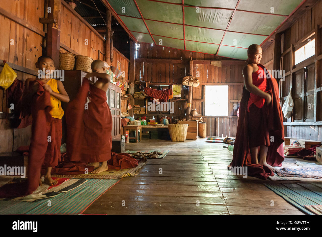 Dressing up religion hi-res stock photography and images - Alamy