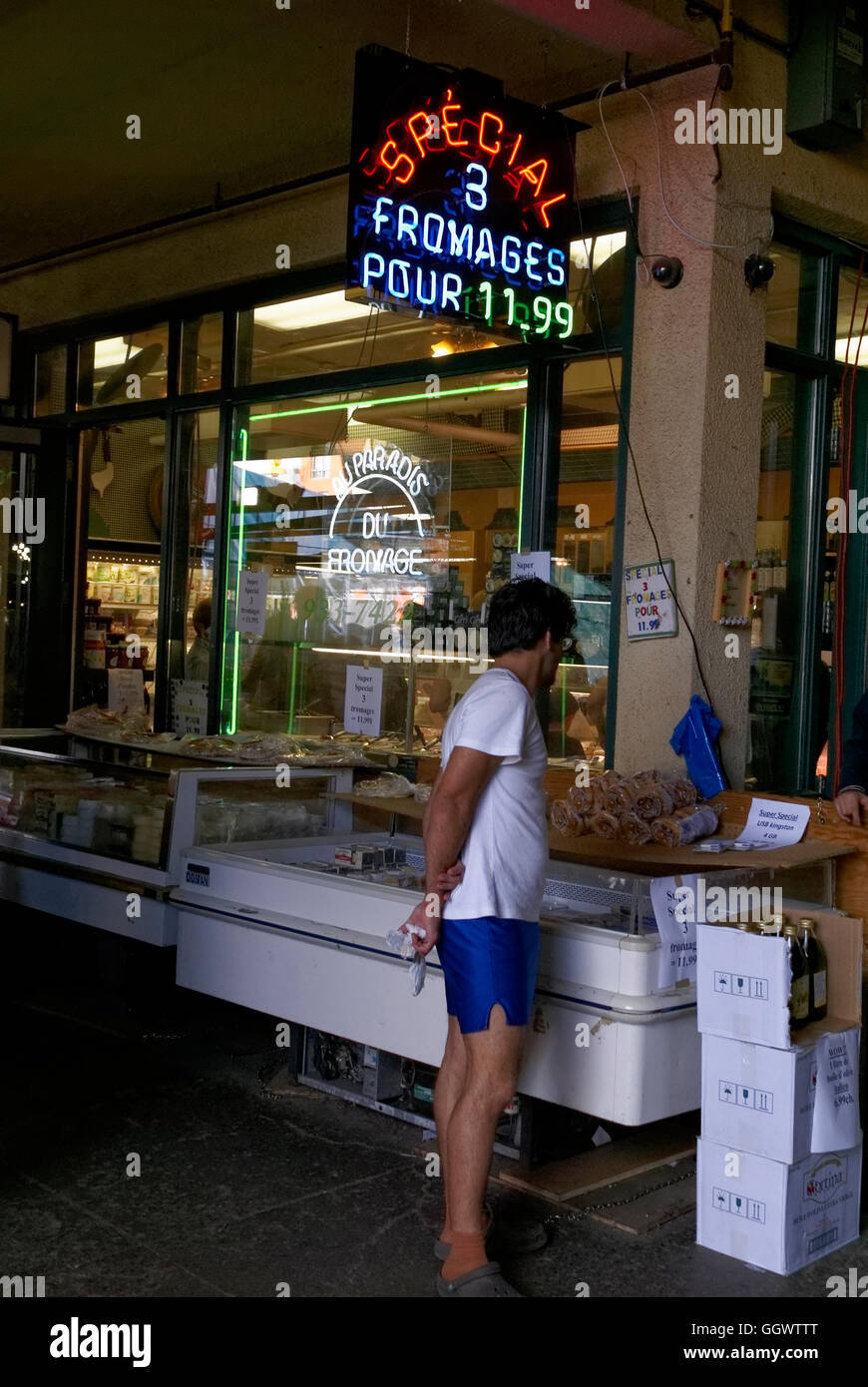 Atwater market and montreal hi-res stock photography and images - Alamy