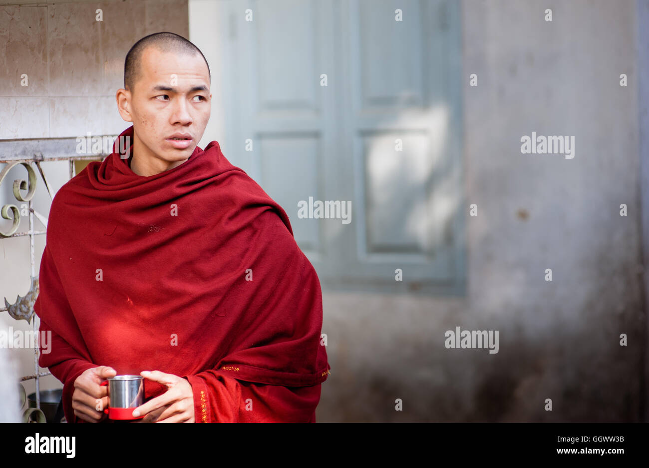 Buddhist Burmese Monk Stock Photo - Alamy