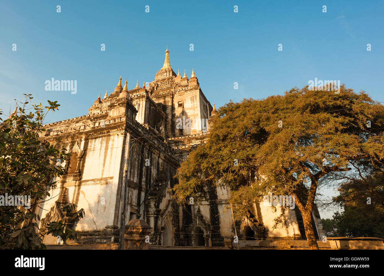 Bagan buddhist art hi-res stock photography and images - Alamy