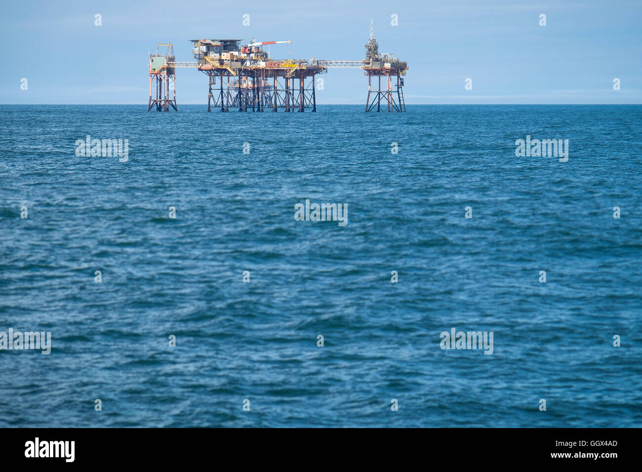 Oil rig complex hi-res stock photography and images - Alamy