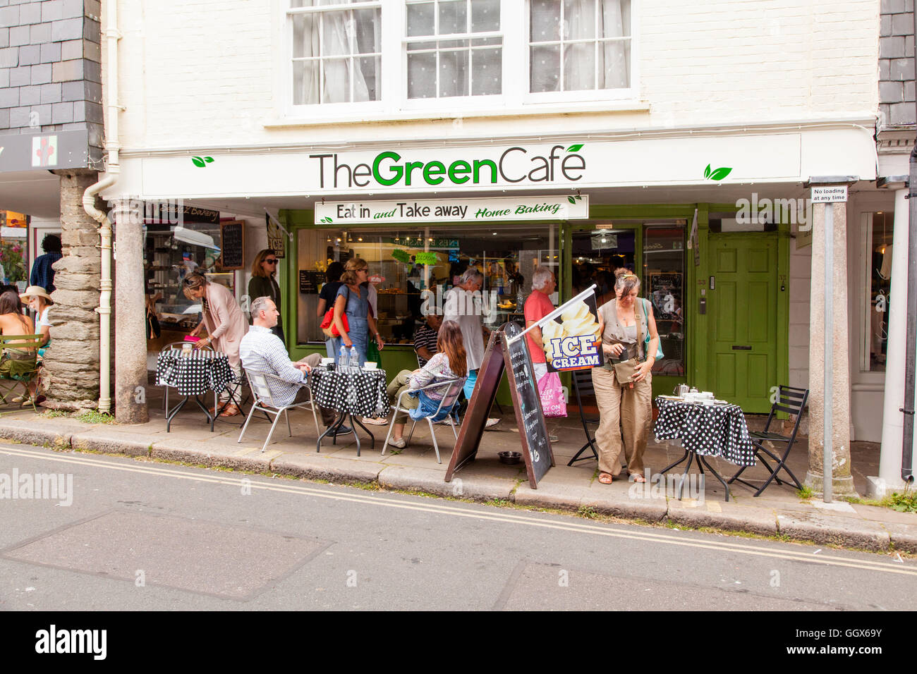 The Green Café, Totnes, Devon, England, United Kingdom Stock Photo - Alamy