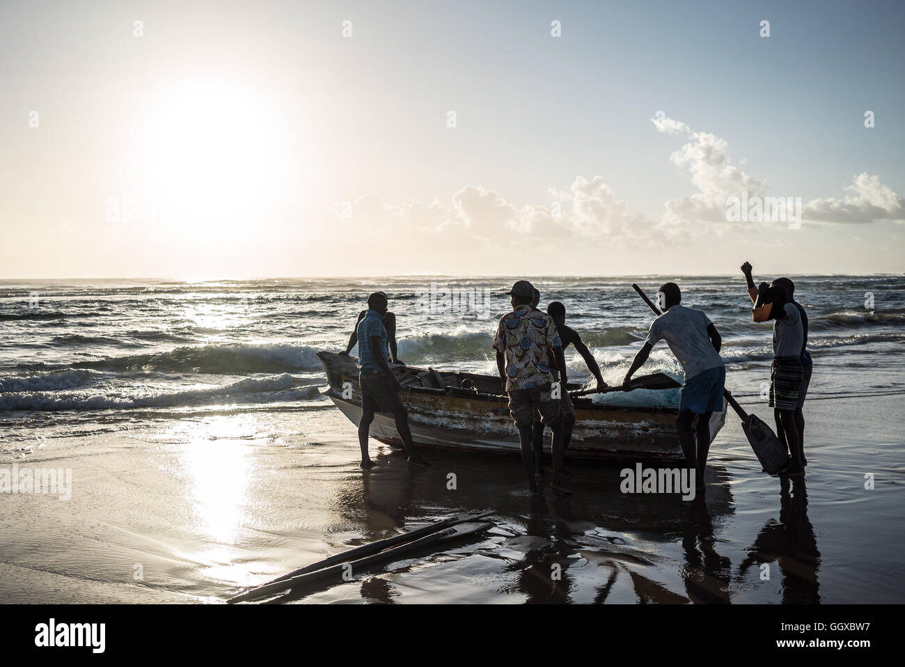 Beach life in Tofo Bay, Mozambique Stock Photo - Alamy