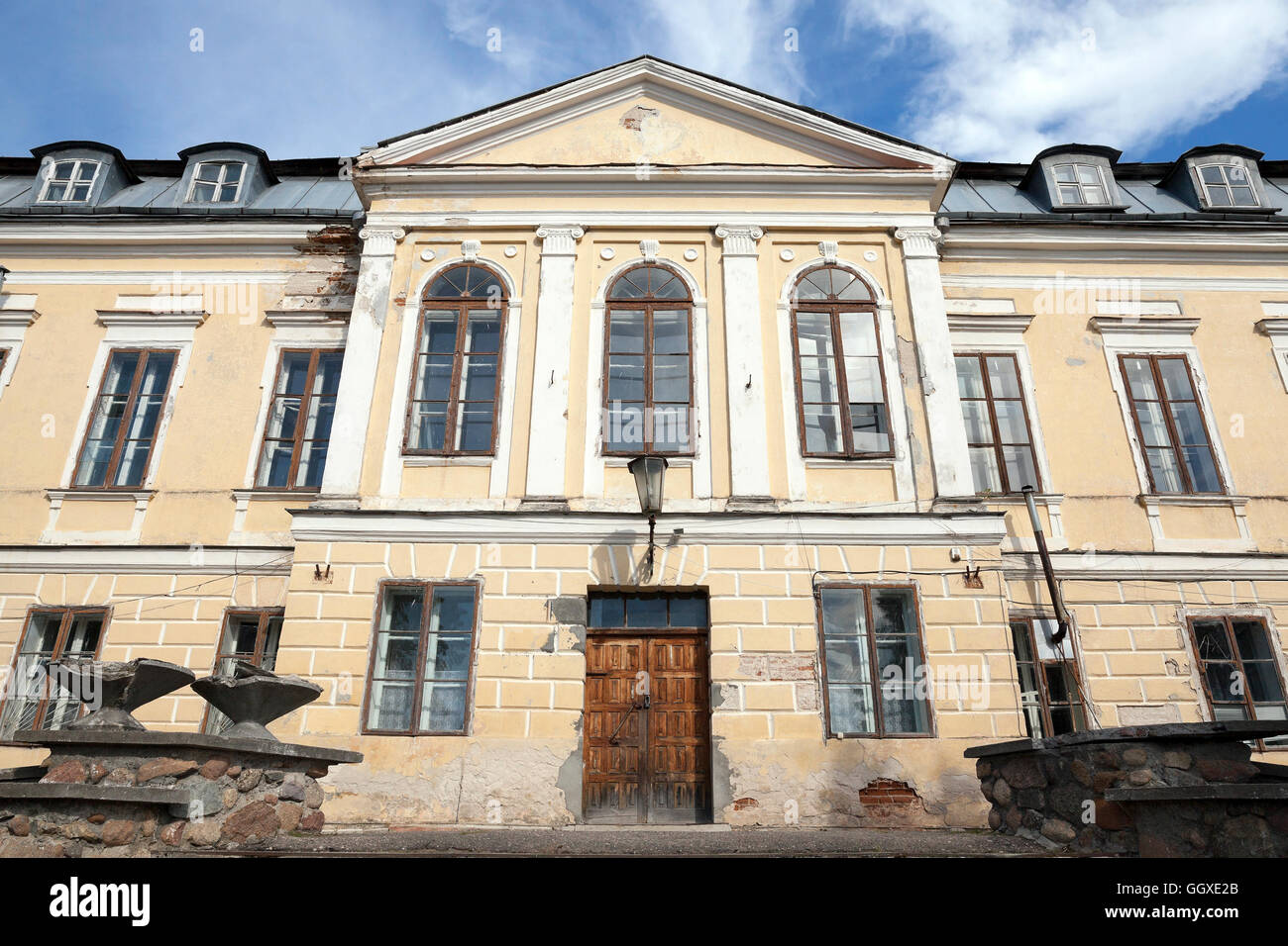 abandoned old building Stock Photo - Alamy