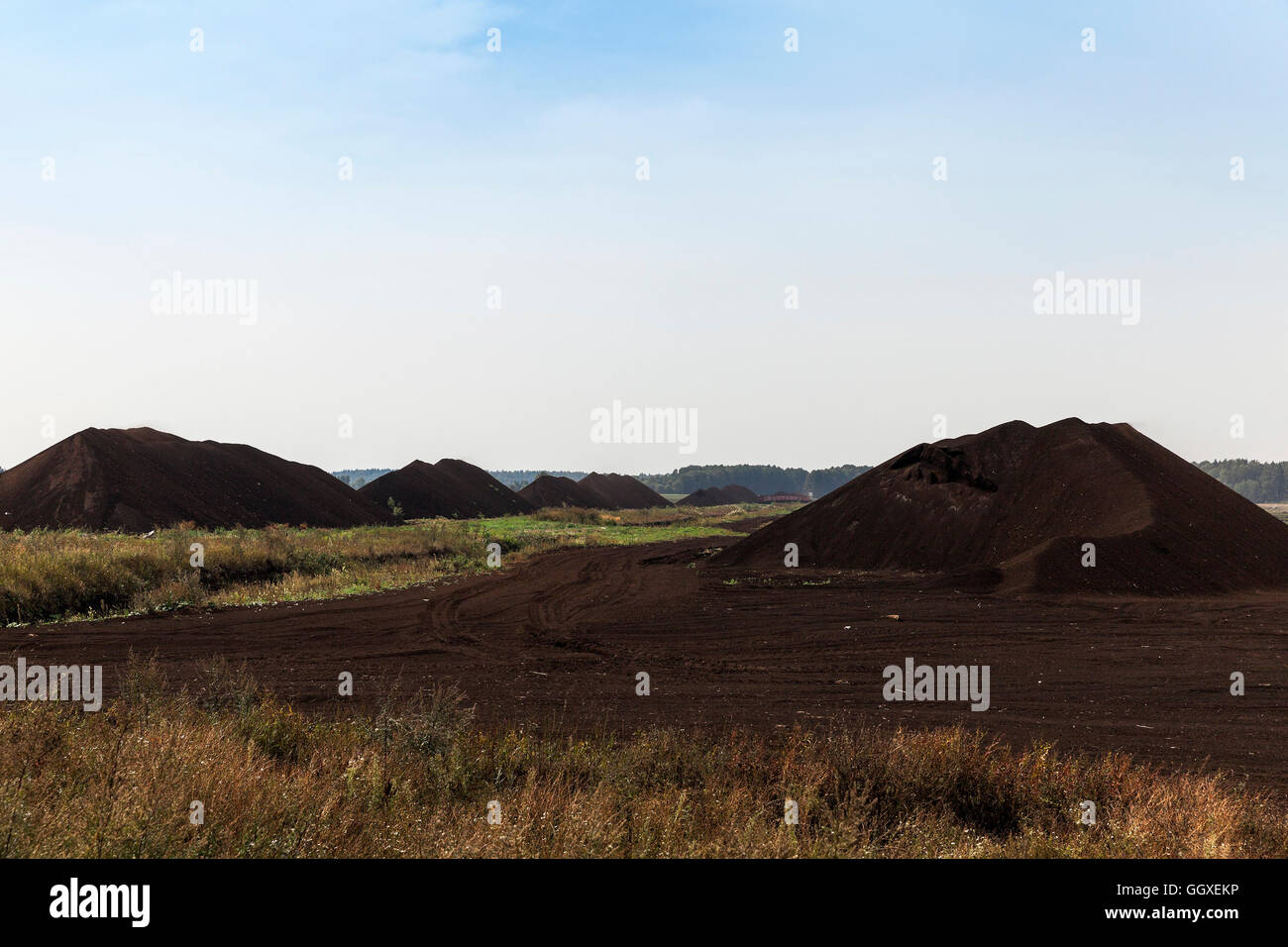 extraction of peat Stock Photo - Alamy