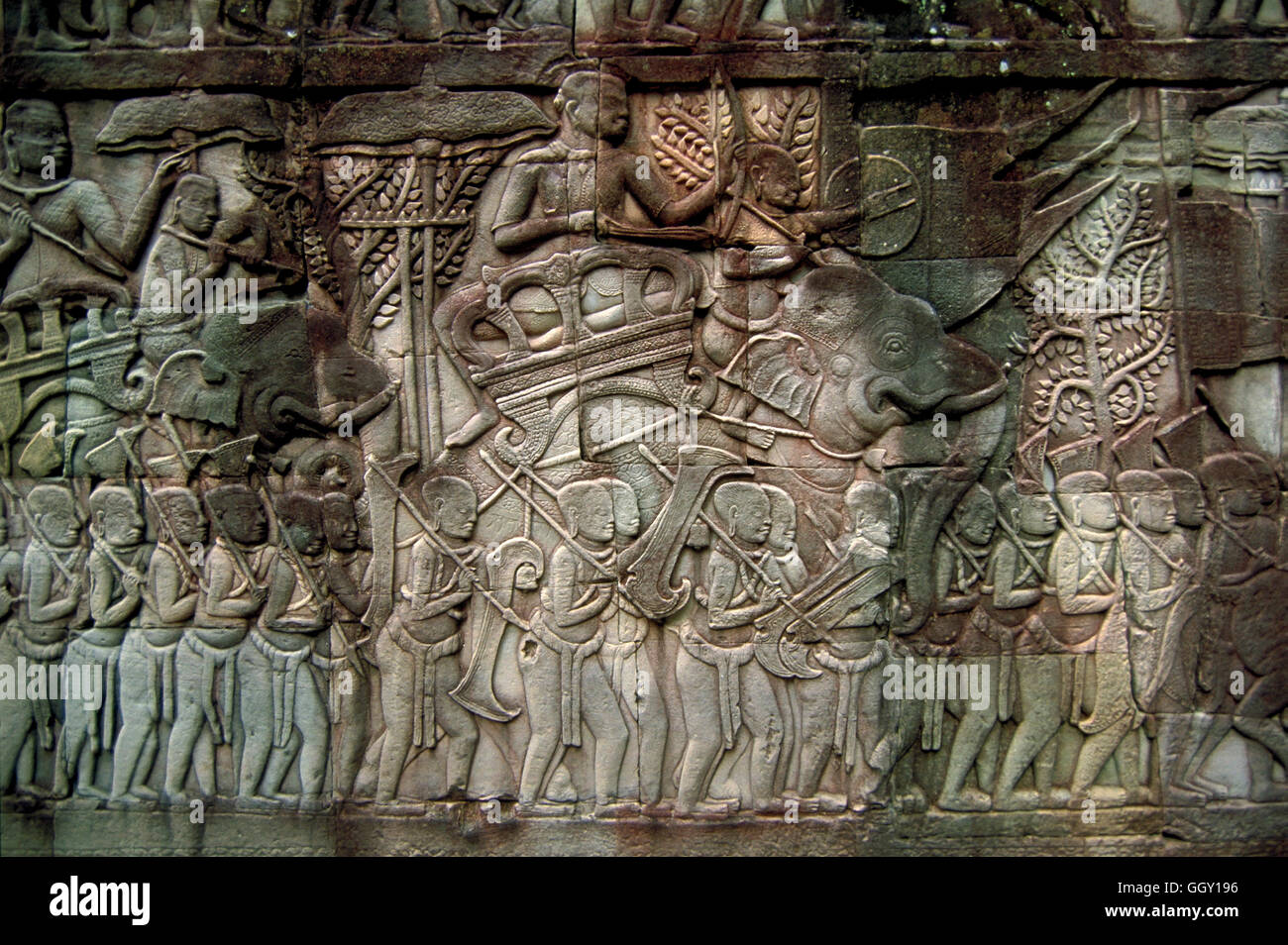 The ancient Khmer army in a battle with the Chams using war elephants ...