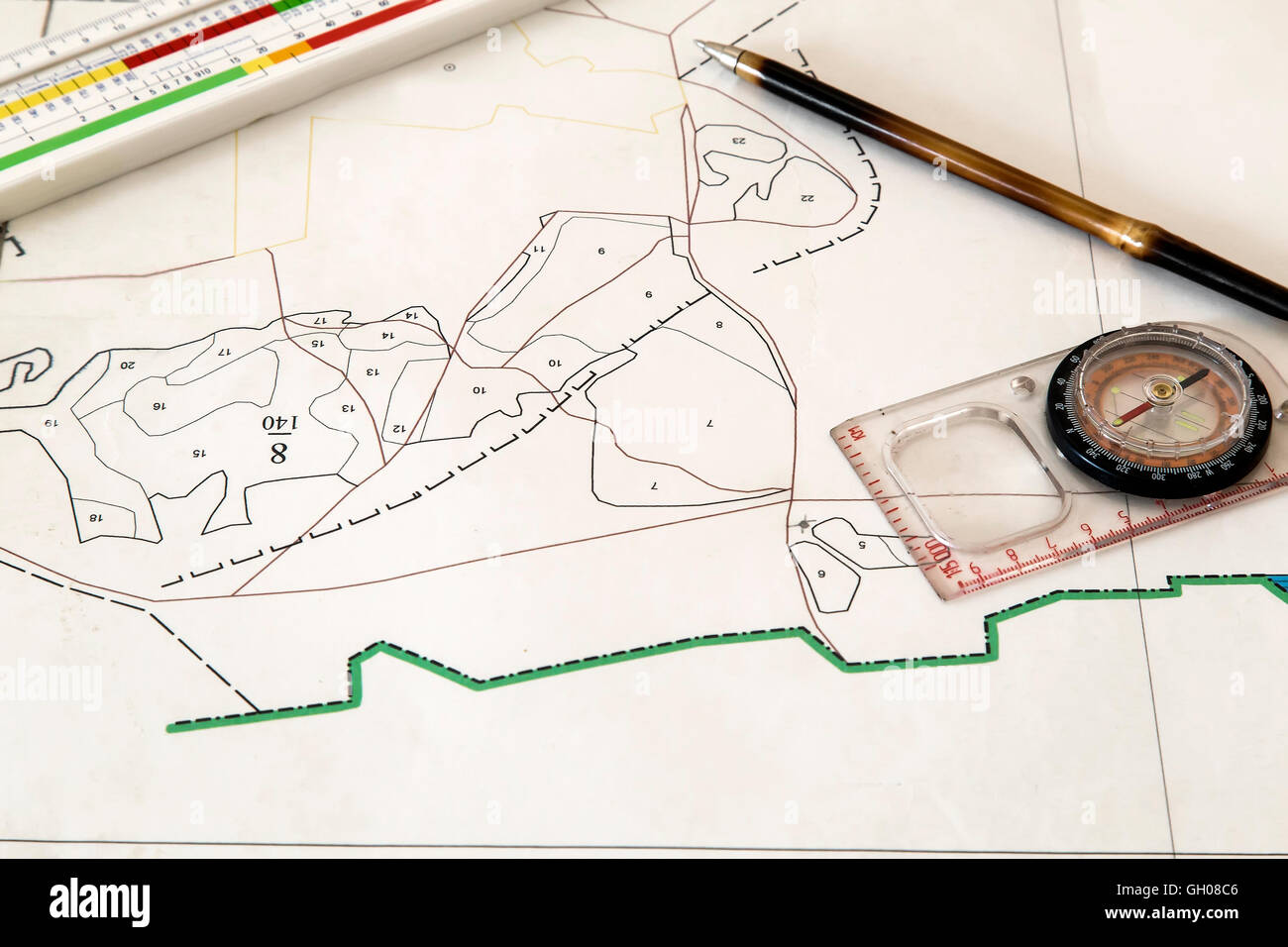 Scale map ruler hi-res stock photography and images - Alamy