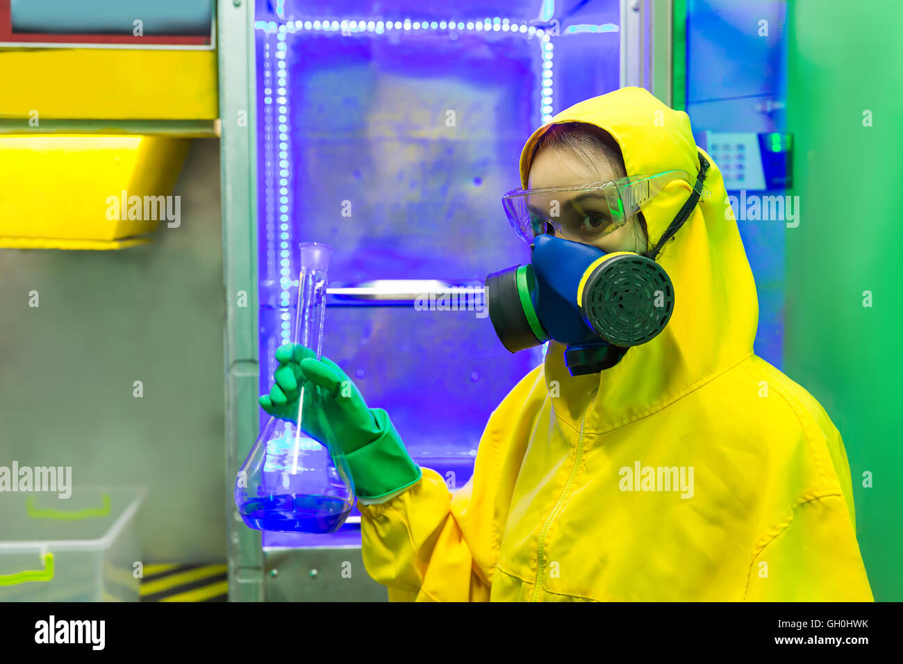 Chemical laboratory mask hi-res stock photography and images - Alamy