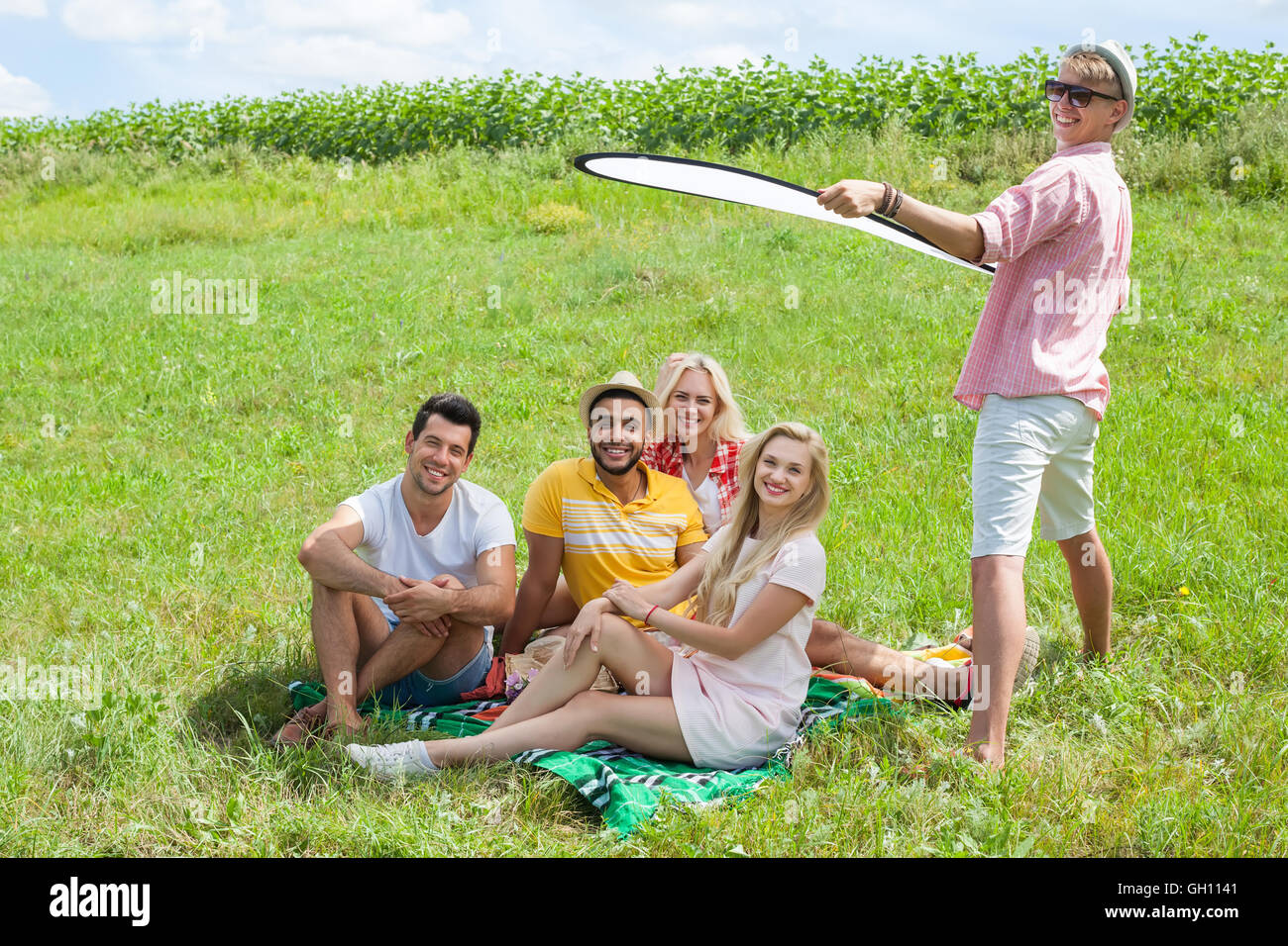 People outdoor shooting set up during photo session Stock Photo - Alamy