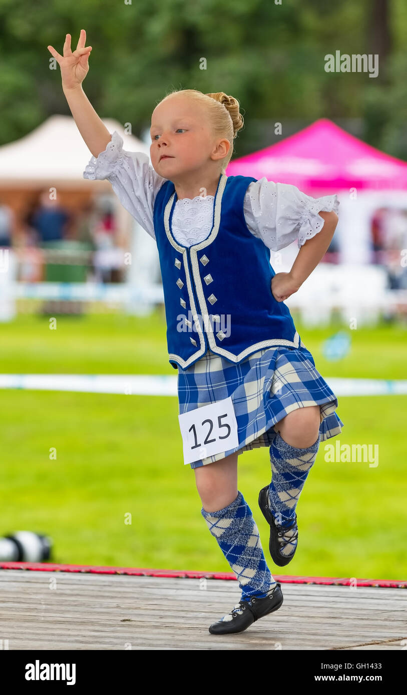 Scottish girl dancing hi-res stock photography and images - Alamy