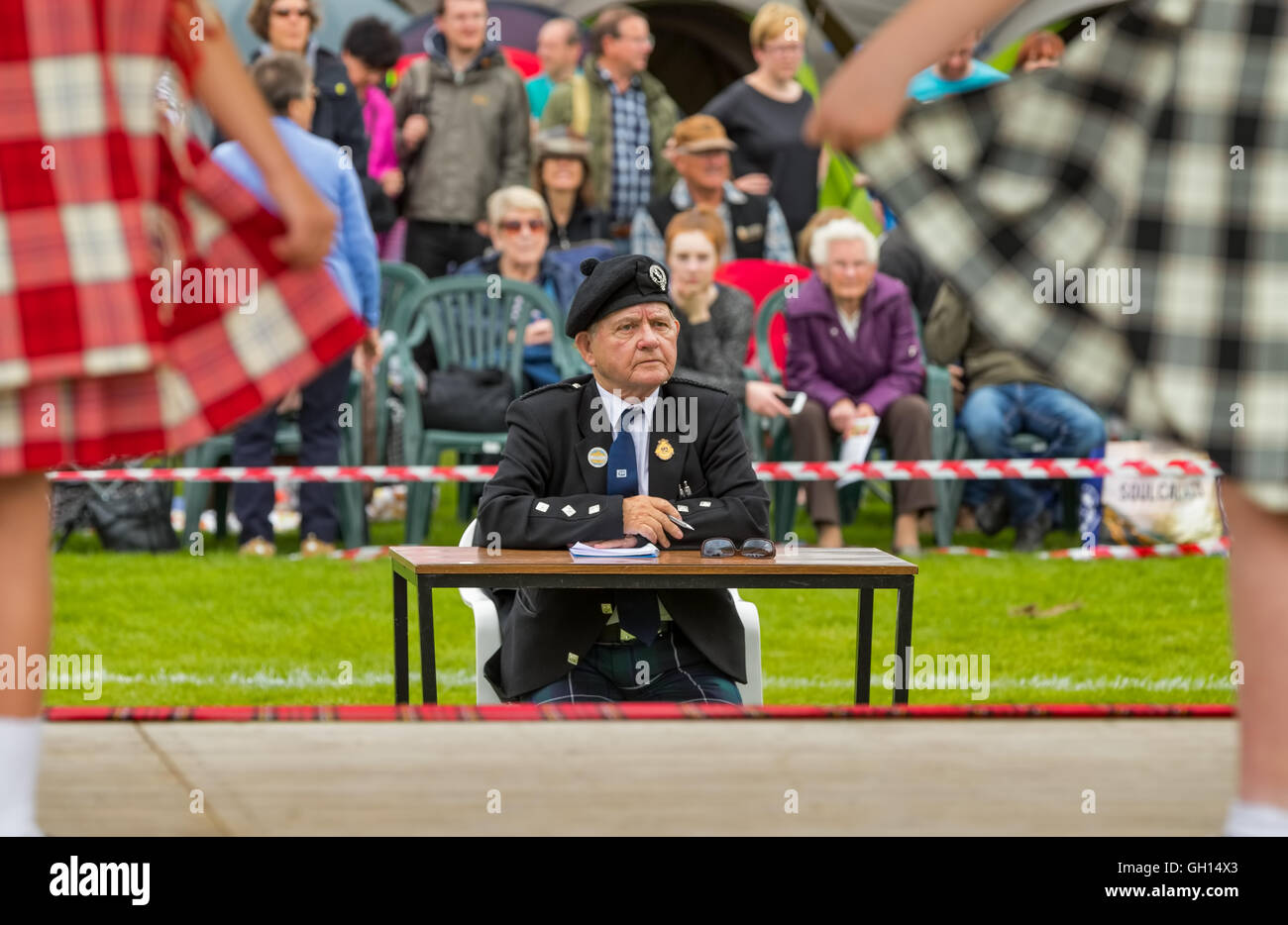 Moray, UK. 6th August, 2016. This is Mr Ritchie Gibson, Judge at the ...