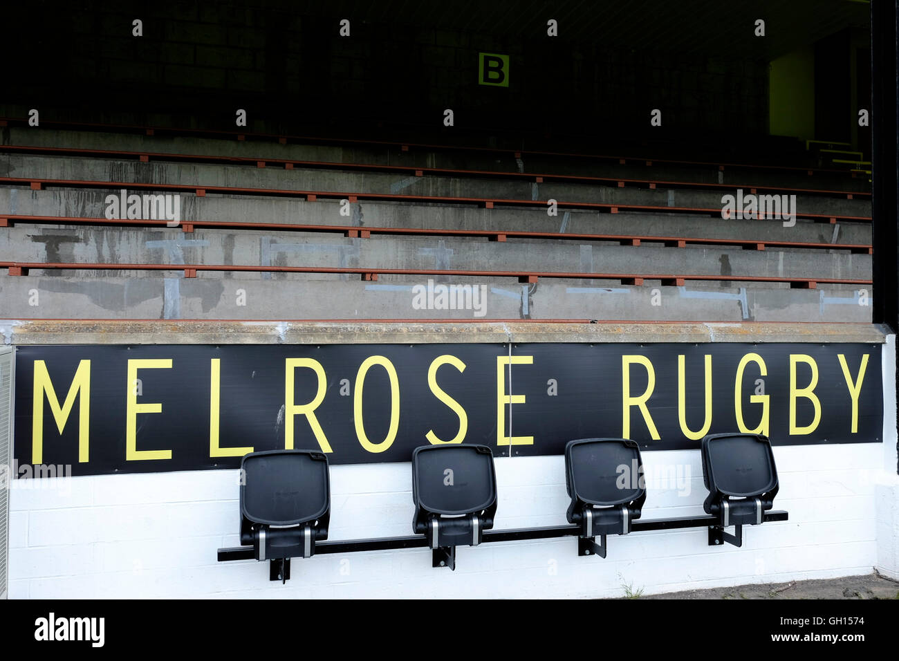 Melrose stand hi-res stock photography and images - Alamy