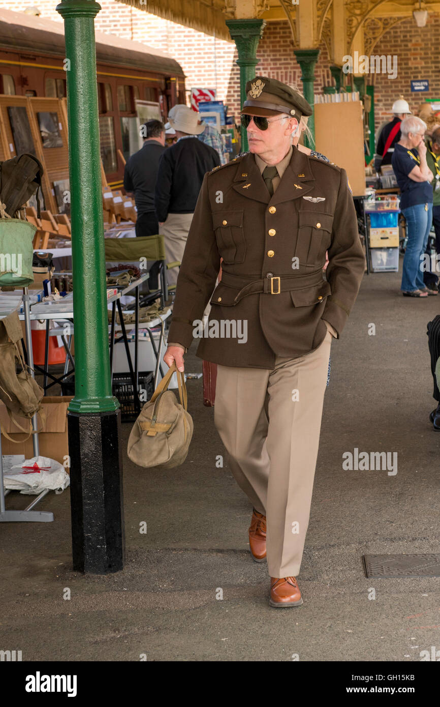 Dereham, Norfolk, UK. 07th Aug, 2016. Military Vehicles, 1940's stalls ...