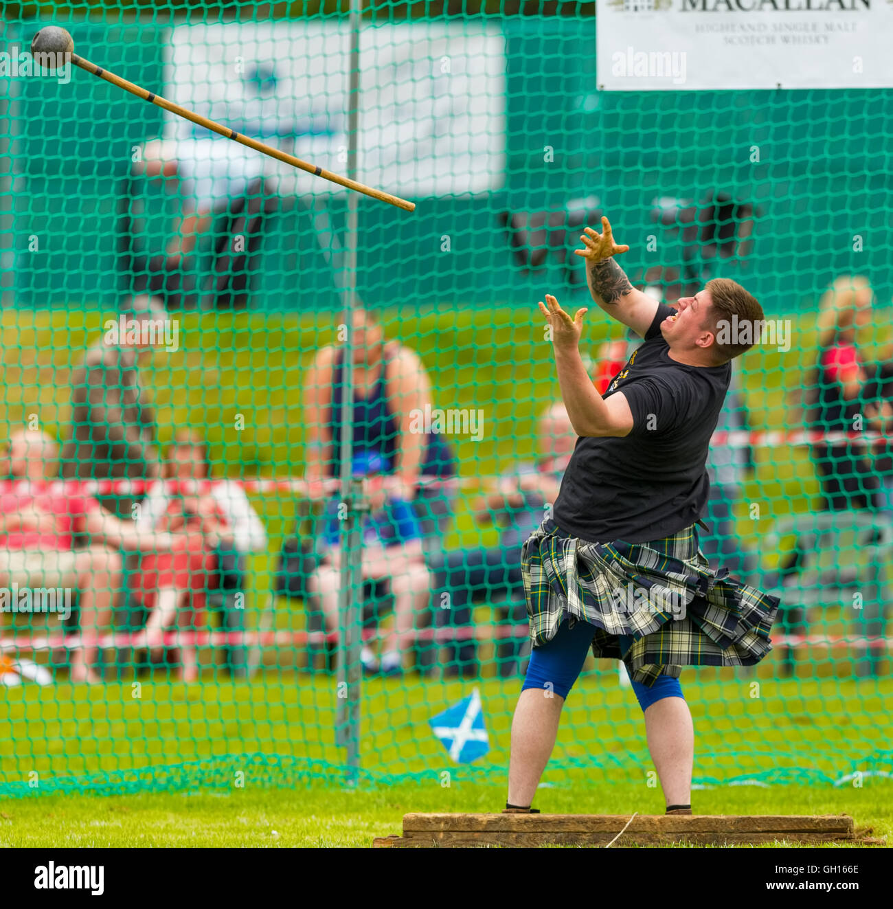 Scottish highland games hammer hi-res stock photography and images - Alamy