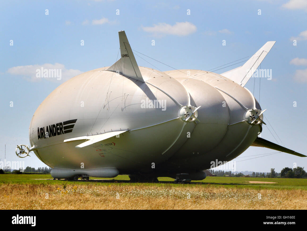 Worlds largest airship hi-res stock photography and images - Alamy