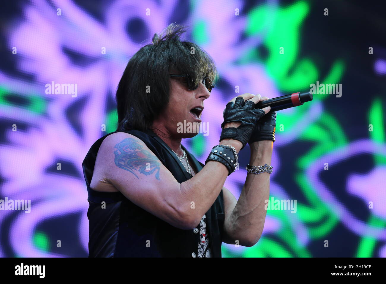 Joe rainbow hi-res stock photography and images - Alamy