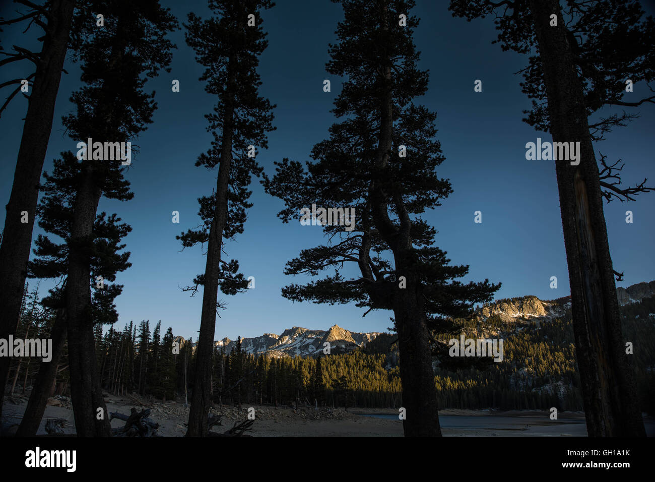 Lake mary mammoth hi-res stock photography and images - Alamy