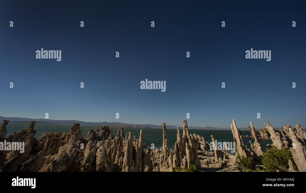 Jun 12, 2014 - Mono Lake, California, U.S. - Limestone Tufa columns at ...