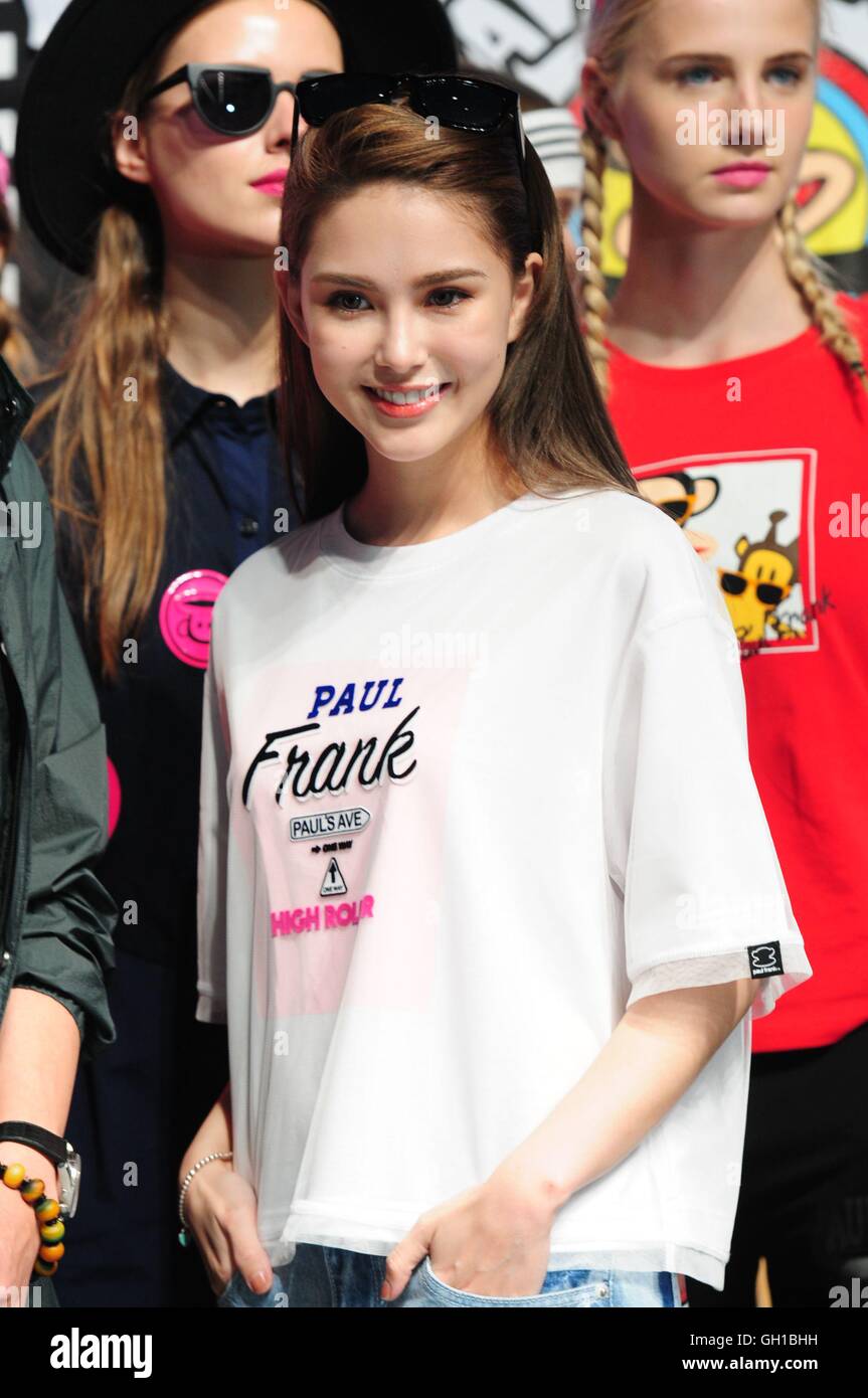 Hannah Quinlivan Bio
