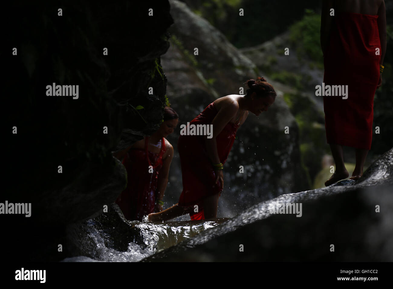 Bom boms hi-res stock photography and images - Alamy