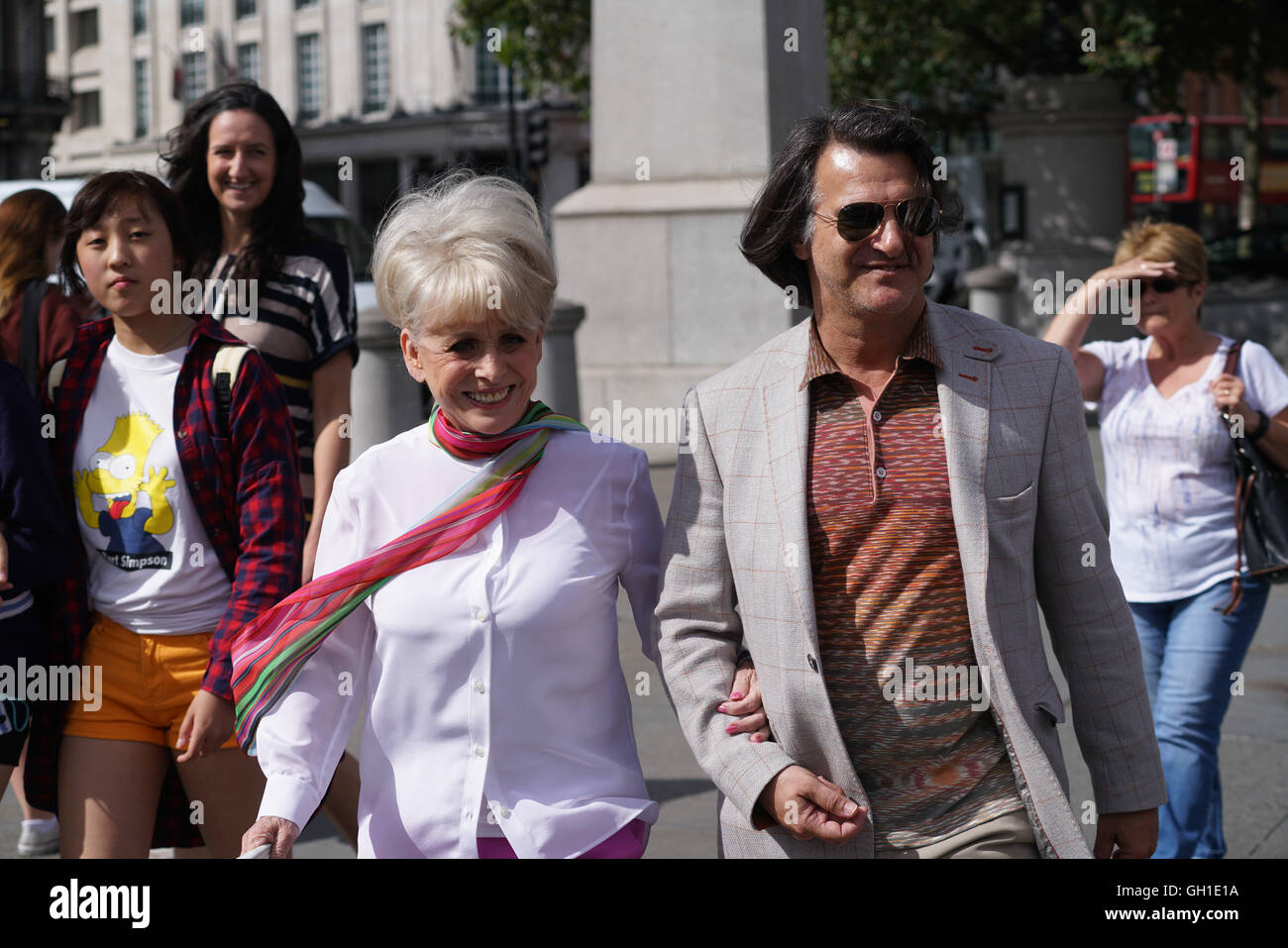 London, UK. 8th Aug, 2016. Barbara Windsor DBE joins Team London ...