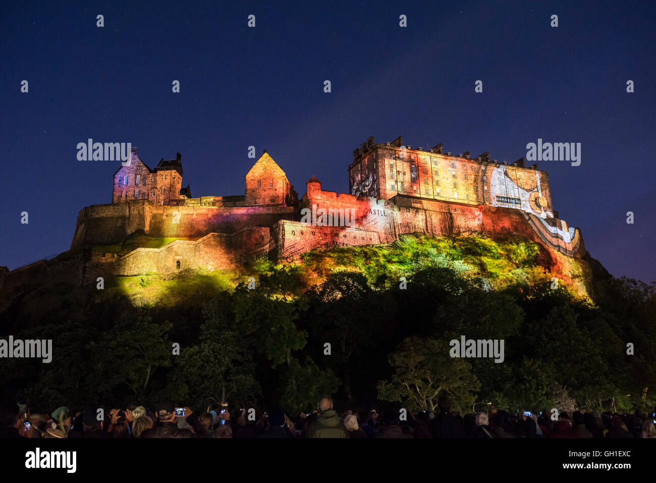 Edinburgh castle light show hi-res stock photography and images - Alamy