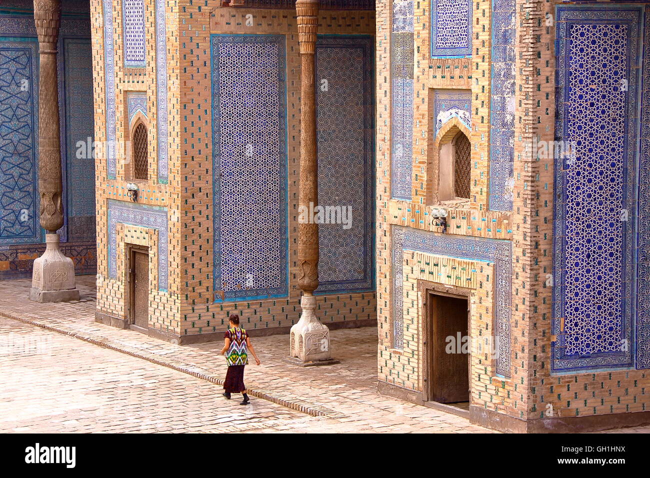 The courtyard of Tosh Hovli palace in Khiva, Uzbekistan Stock Photo - Alamy