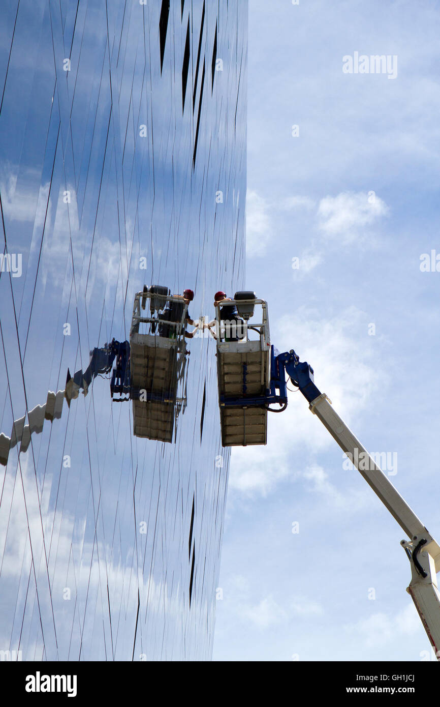 Windowcleaning hi-res stock photography and images - Alamy