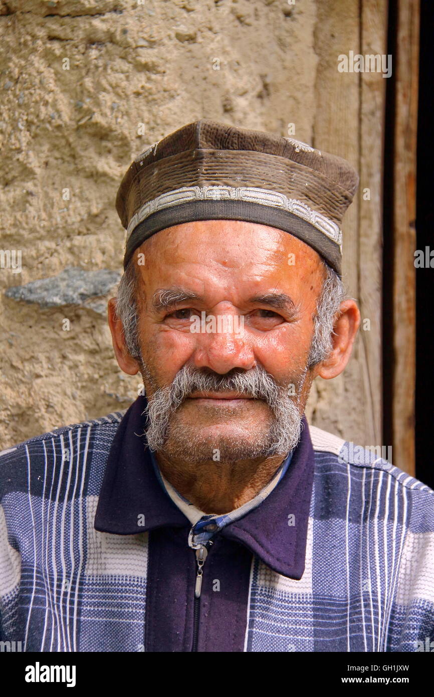 Uzbek village hi-res stock photography and images - Alamy