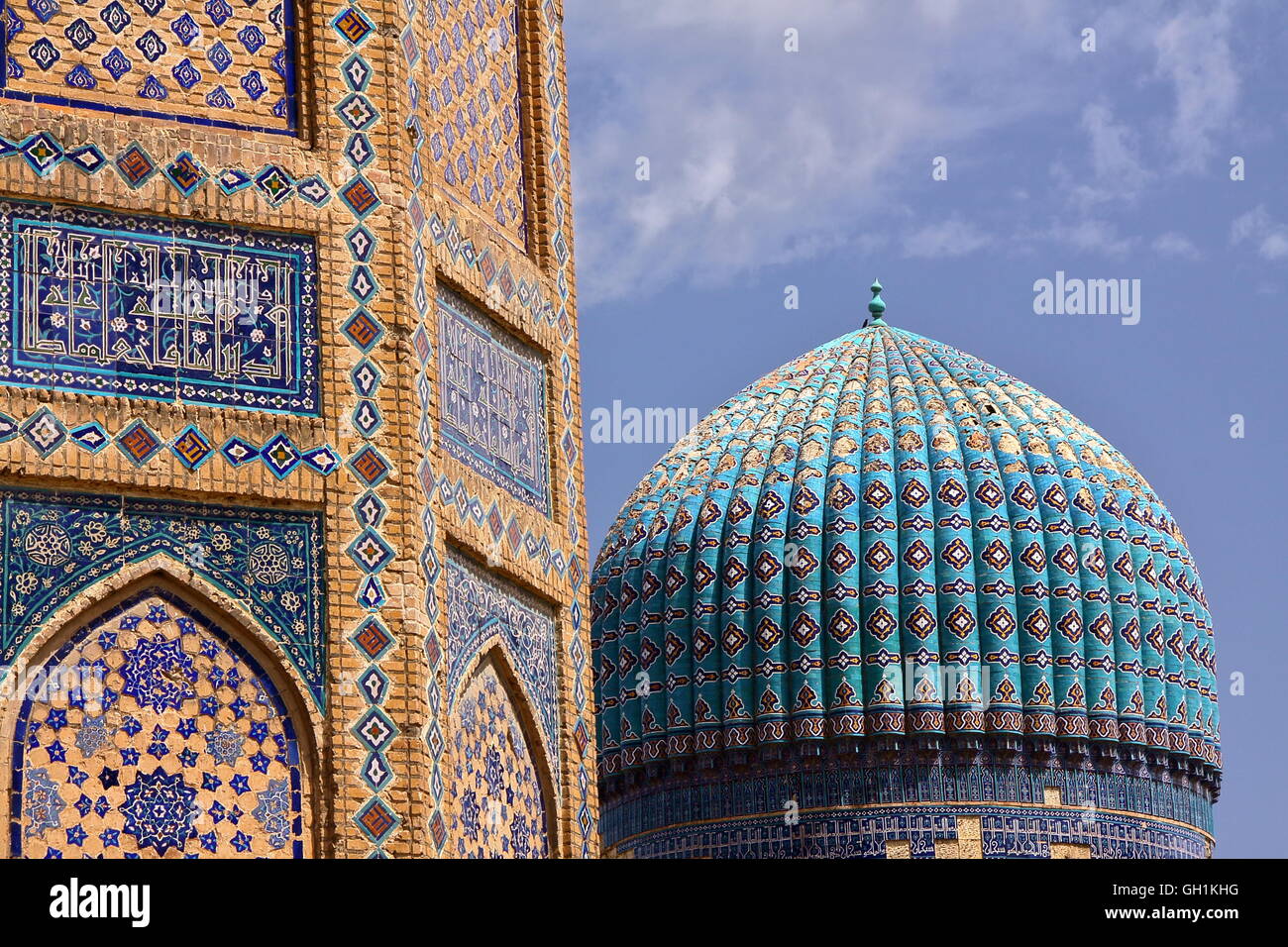 Architectural detail of Bibi Khanum mosque in Samarkand, Uzbekistan ...