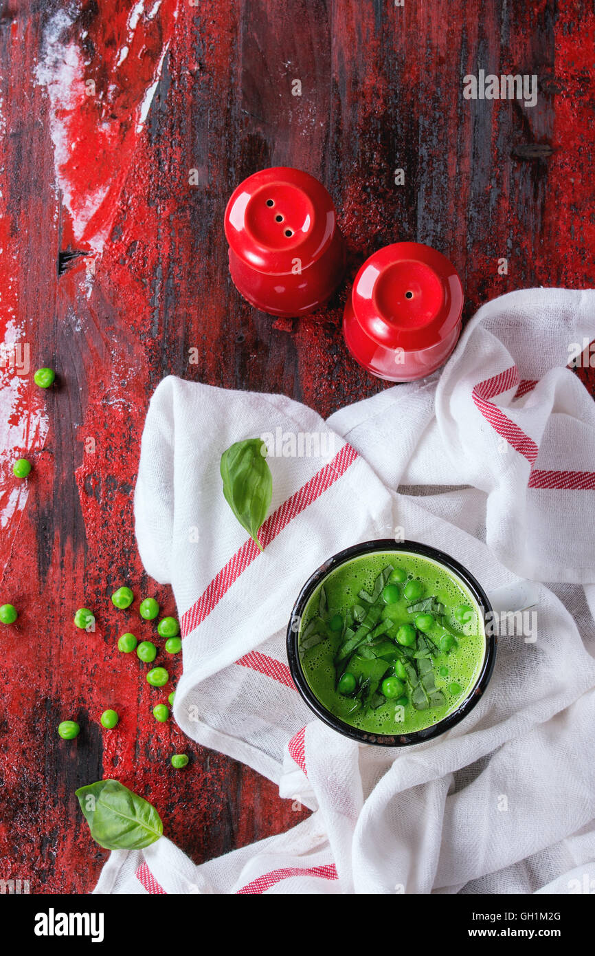 Pea cream soup Stock Photo - Alamy