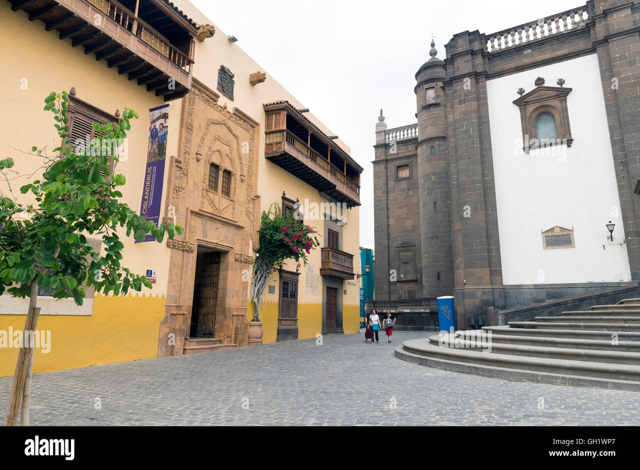 Christopher columbus house museum hi-res stock photography and images ...