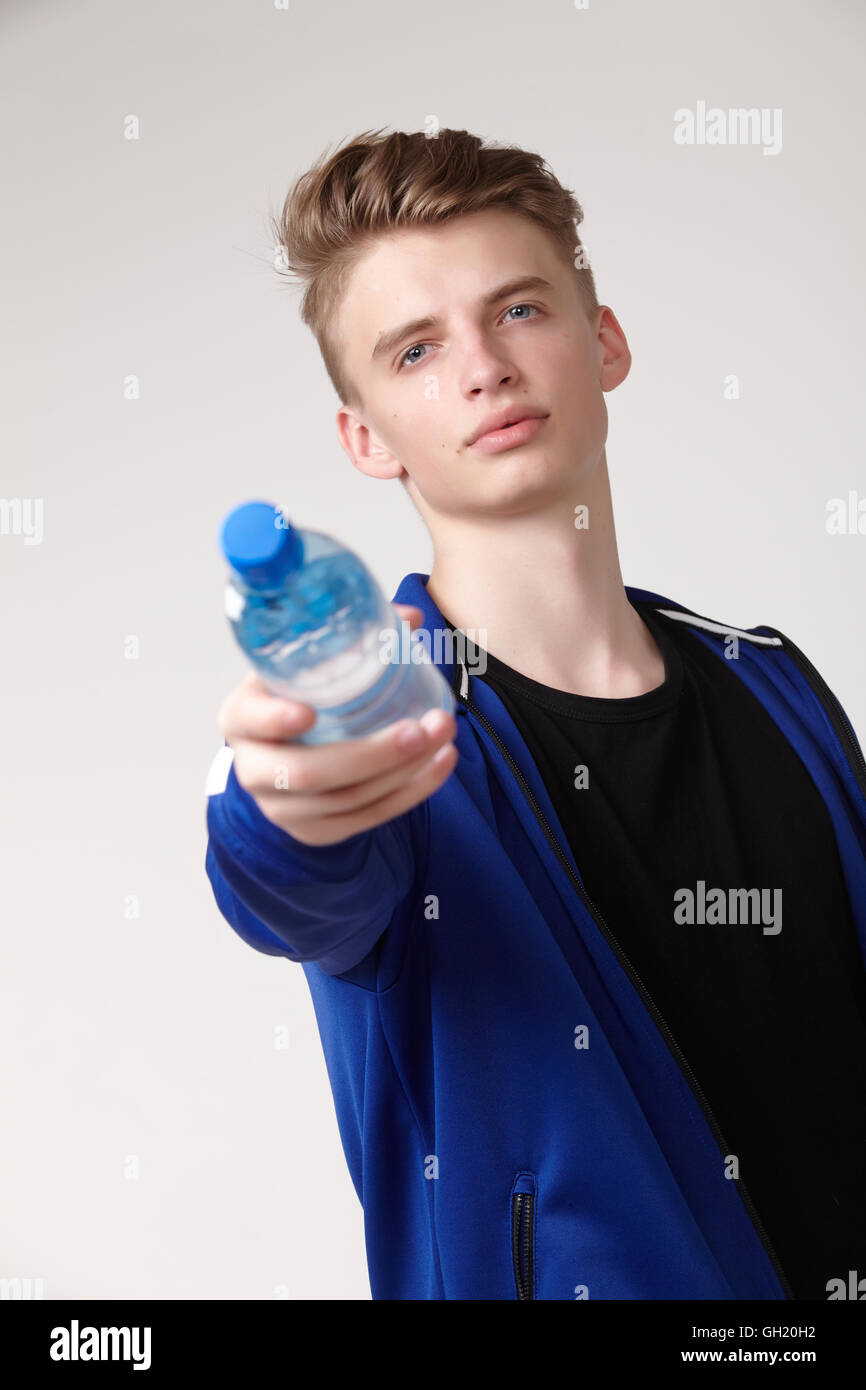 male athlete with water bottle Stock Photo - Alamy