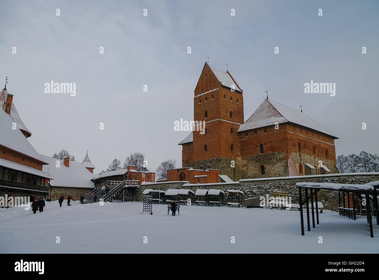 Medieval castle in trakai winter hi-res stock photography and images ...
