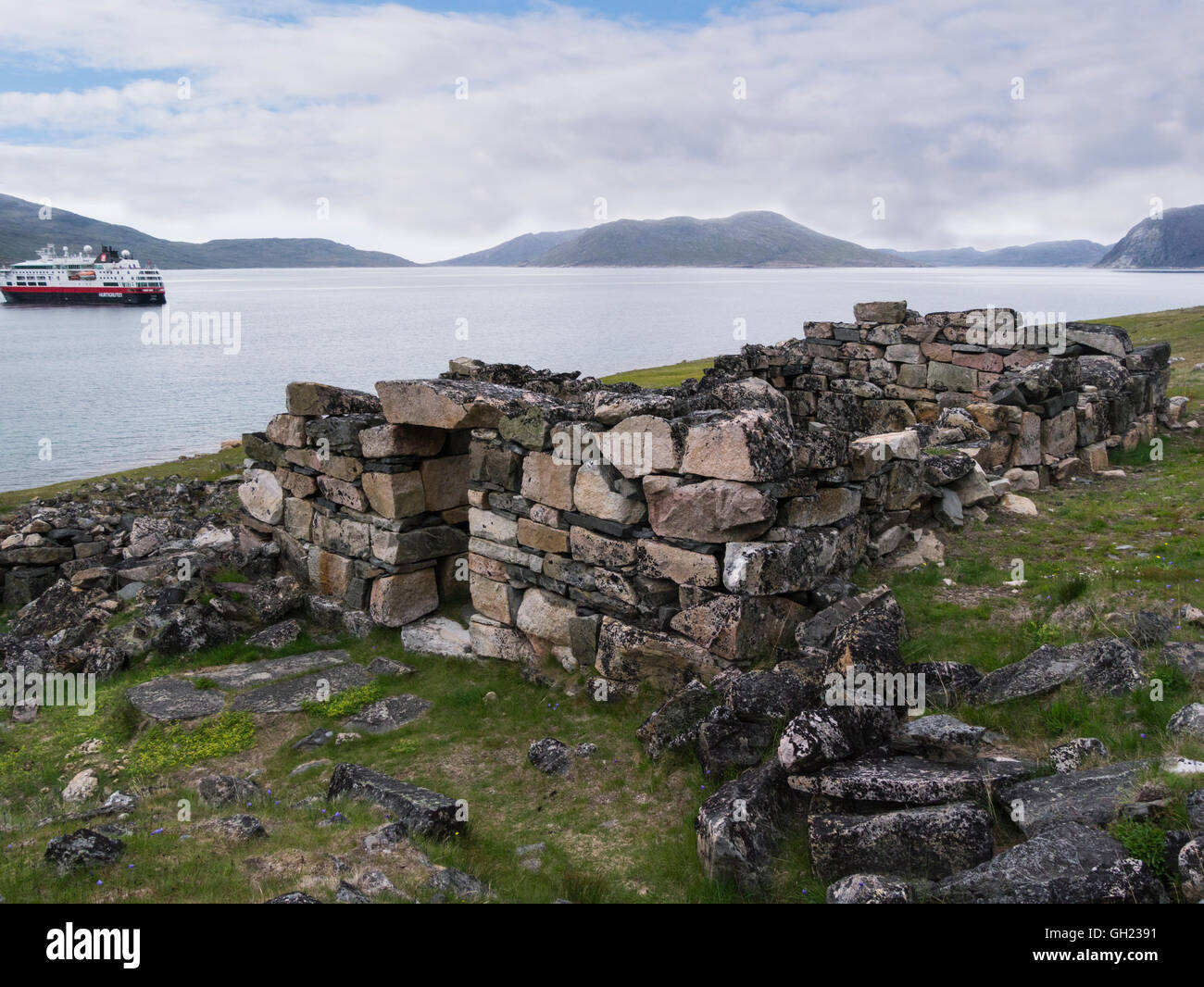 Banquet Hall Hvalsey farmstead best preserved Norse ruins in Greenland ...