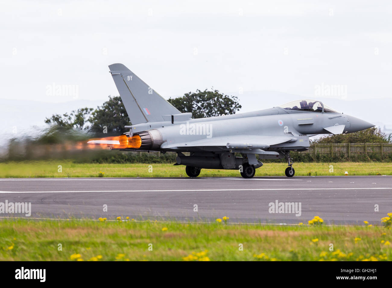 Raf eurofighter typhoon landing gear hi-res stock photography and ...