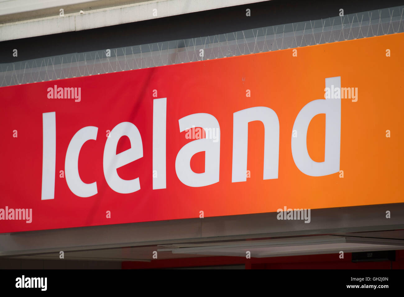 Iceland supermarket hi-res stock photography and images - Alamy