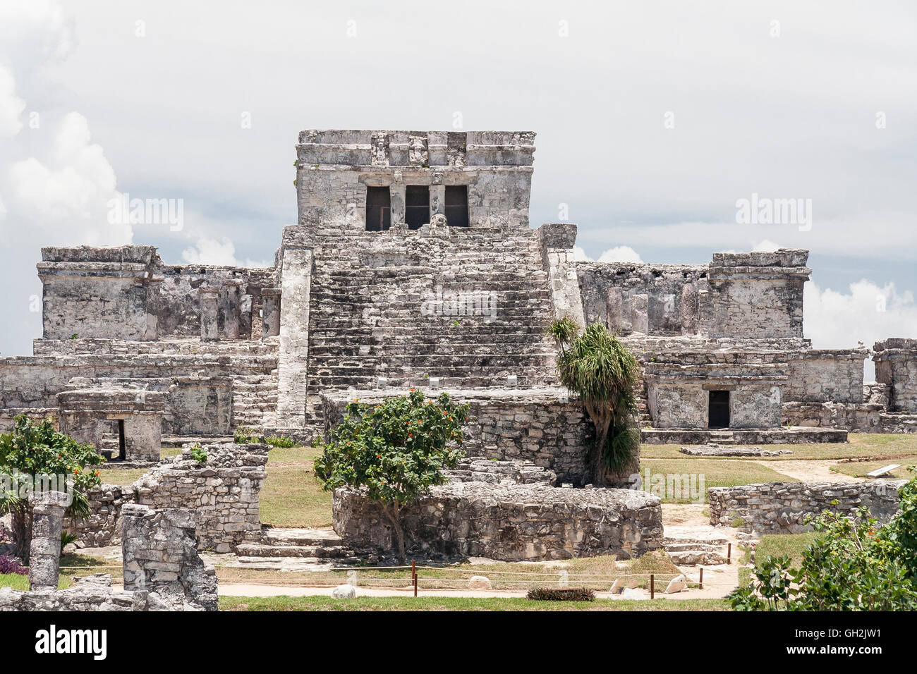 Tulum Maya Temple in Yucatan Peninsula, Mexico Stock Photo - Alamy
