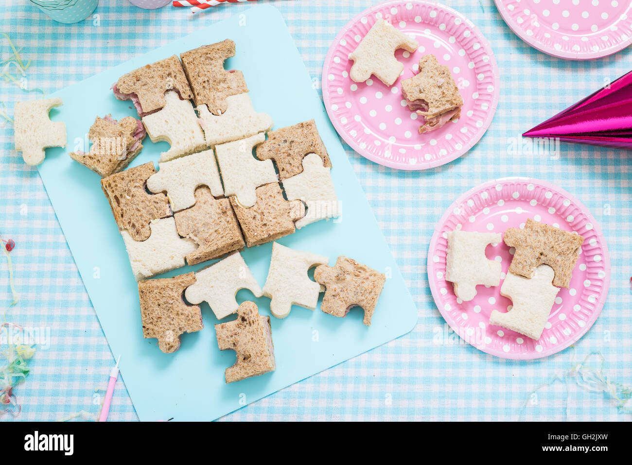 Birthday puzzle hi-res stock photography and images - Alamy