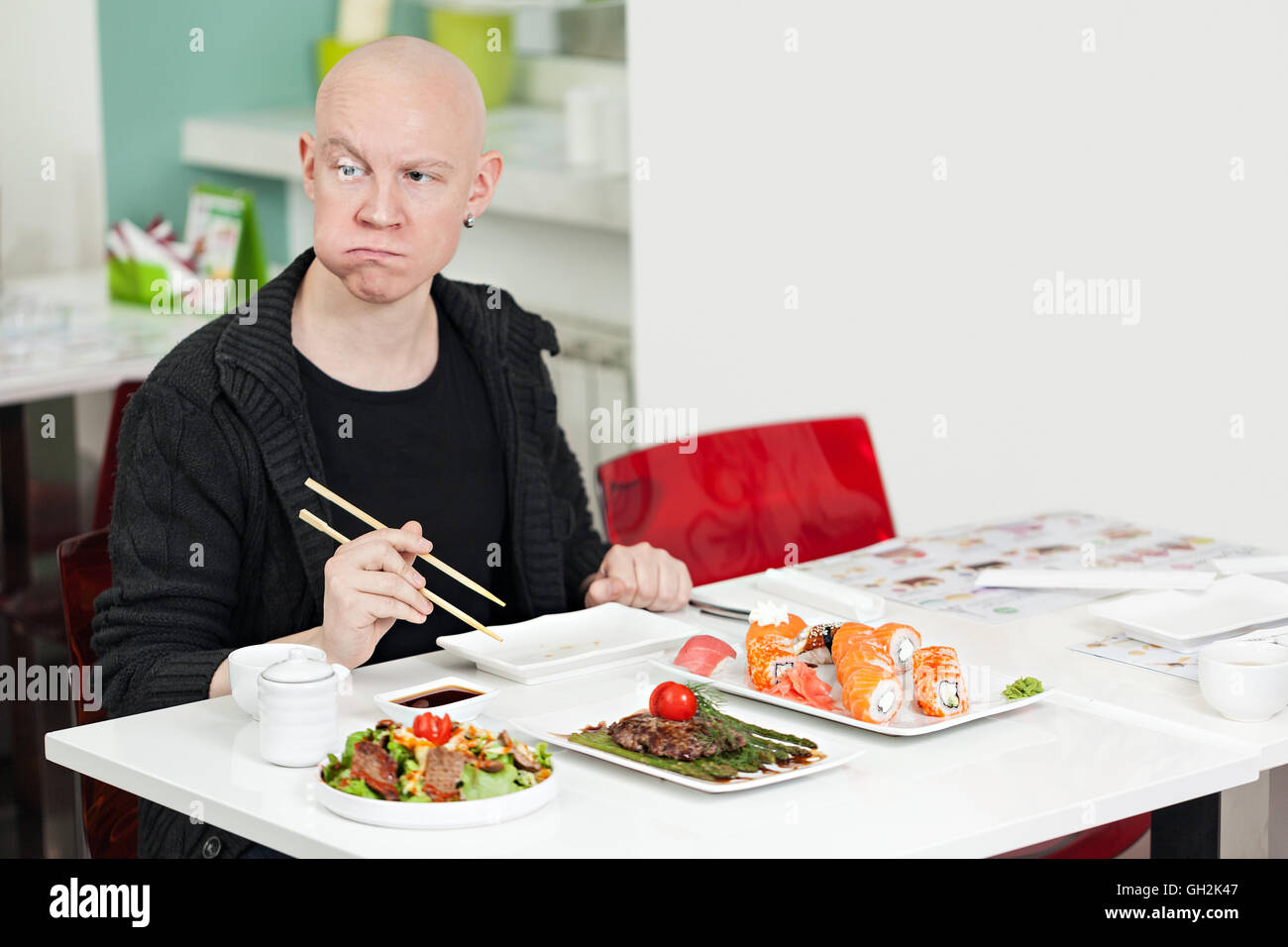 Sushi bar hi-res stock photography and images - Alamy
