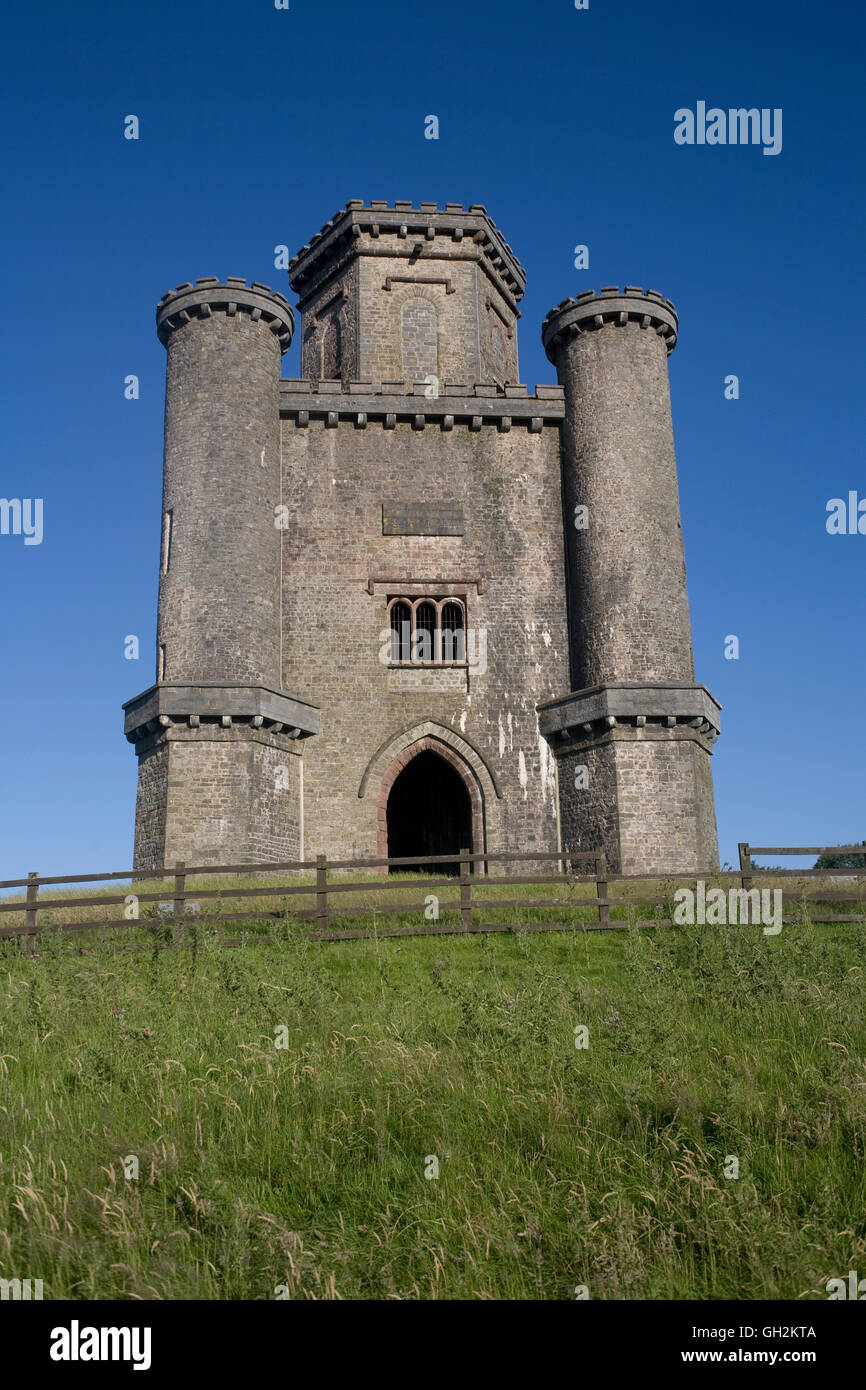 Nelson tower monument hi-res stock photography and images - Alamy