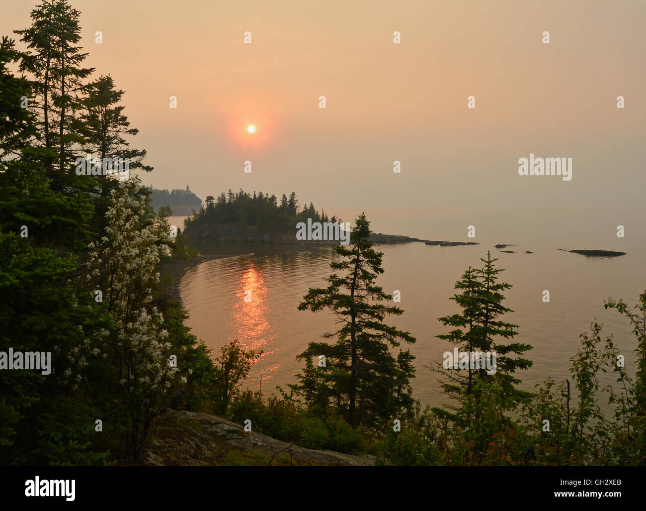 Splilt rock lighthouse hi-res stock photography and images - Alamy