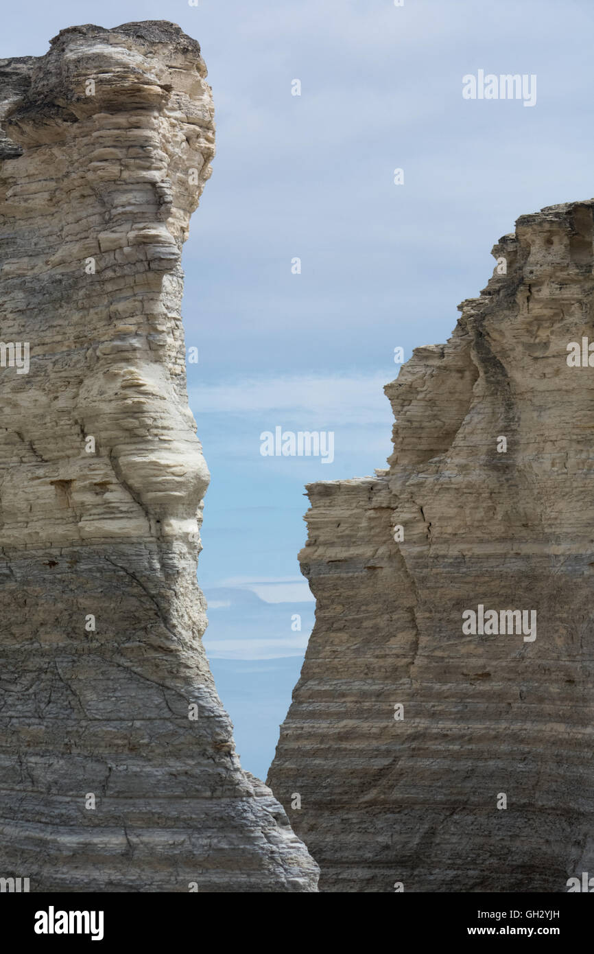 Natural columns hi-res stock photography and images - Alamy