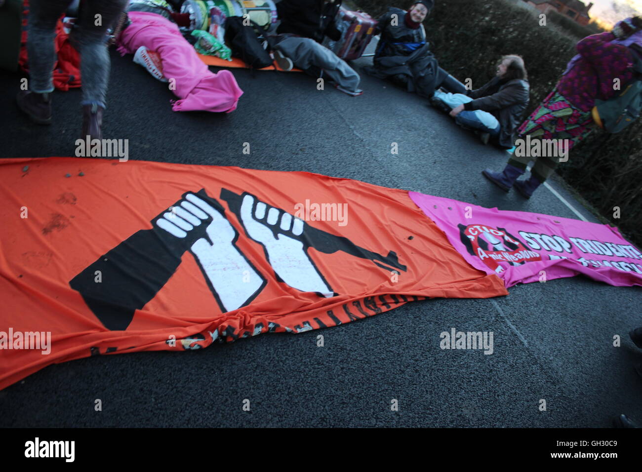 AWE ALDERMASTON AGAINST ATOMIC WEAPONS - TRIDENT - PROTESTERS GATHER AT ...